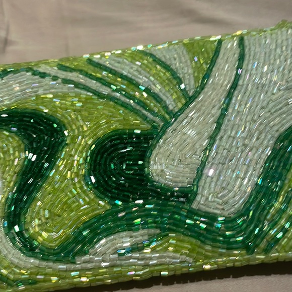 Liz Claiborne | Accessories | Vintage Liz Claiborne Green Beaded Pencil ...